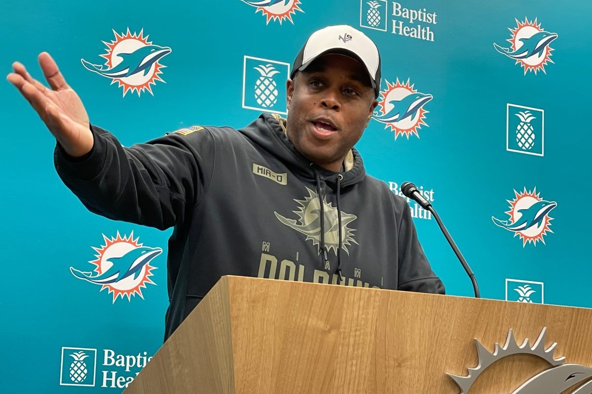 Report: Miami Dolphins looking for 'highly skilled' No. 3 WR - Dolphin ...